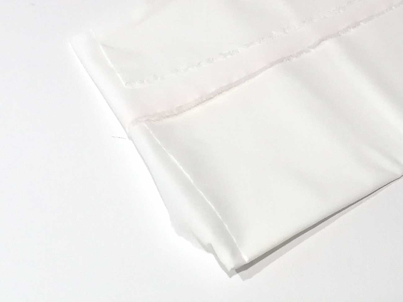 Cotton Lawn (140cm wide) - ISO 105 F09 - Store | James Heal